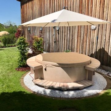 Unsere Whirlpool-Umrandungen- Rotaflex Softub & Heat4all - Tirol ...
